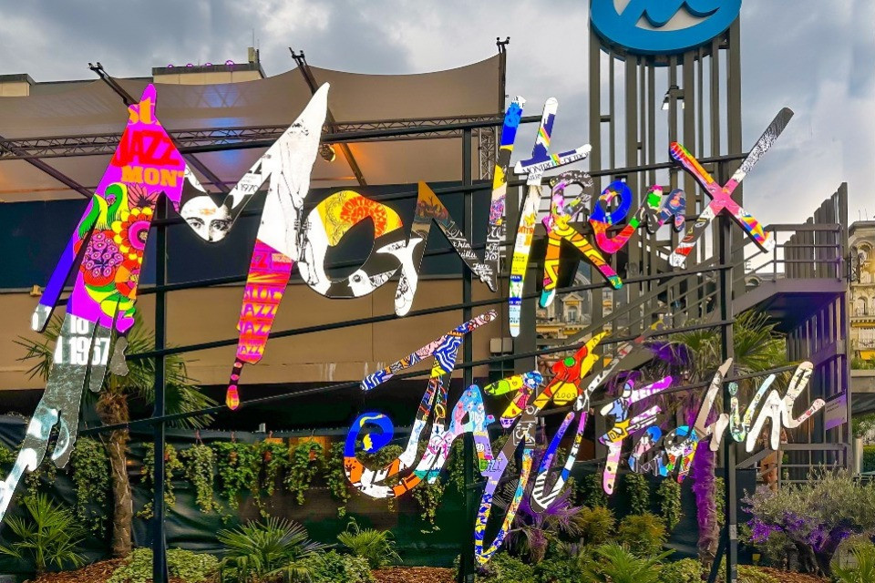 Un manifesto ricamato per il Montreux Jazz Festival