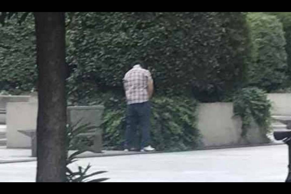 "Quando scappa, scappa. Ma non vicino ai bambini!"