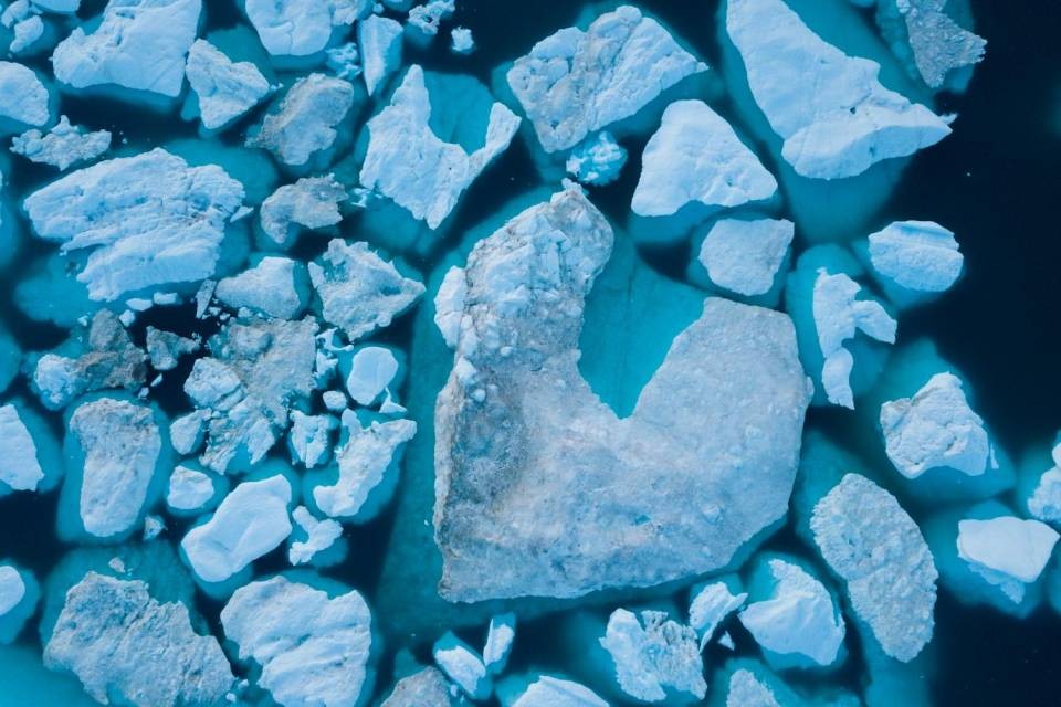 Lo scioglimento dei ghiacciai accelera Lo scioglimento dei ghiacciai accelera