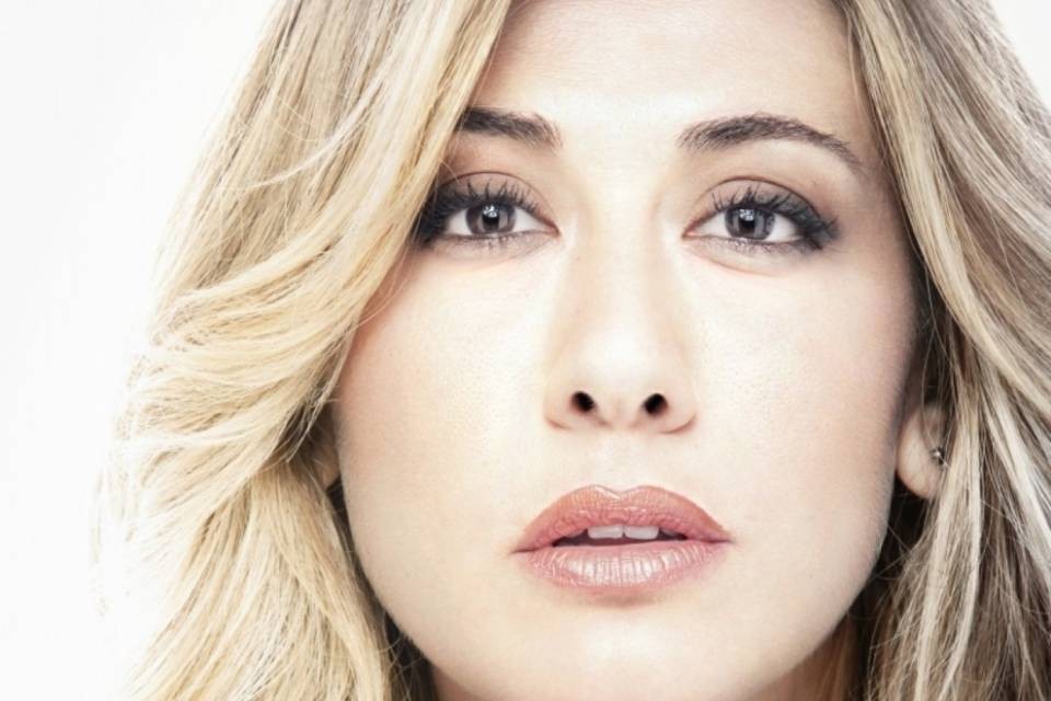 Virginia Raffaele presenta “Performance”